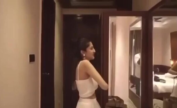 Indian Instagram Influencer Leaked Mms Giving Blowjob In Hotel